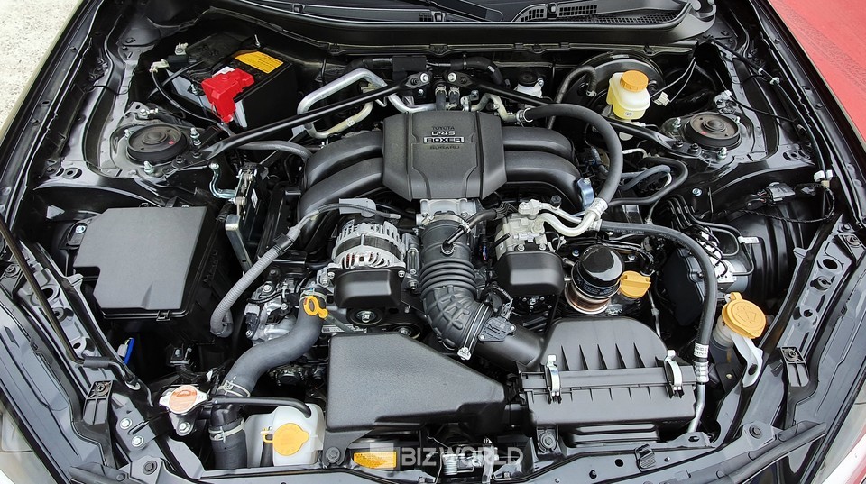 [시승기] ENJOY DRIVEING ‘GR86’…“공도에서 트랙의 재미를”