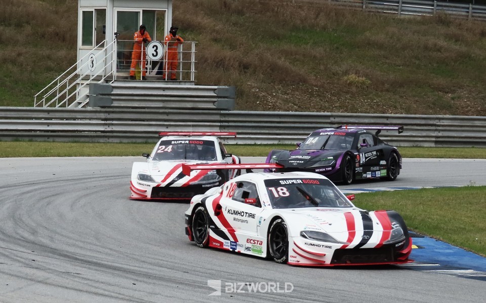 [포토] 2023 CJ슈퍼레이스 2라운드, 슈퍼 6000 클래스 '엑스타레이싱 이찬준' 폴투윈