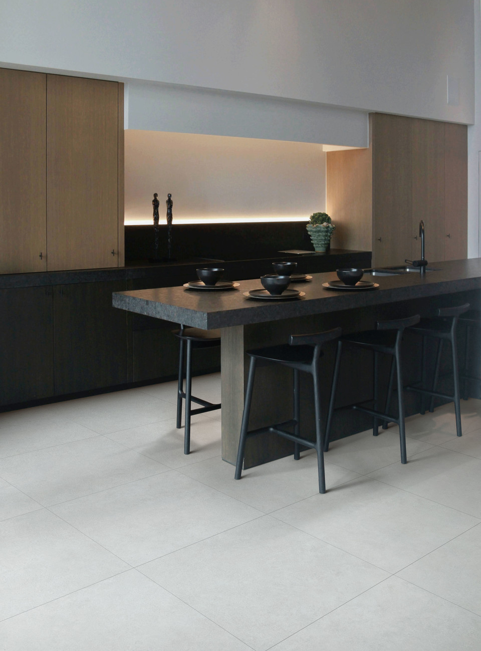 KCC글라스, 주거용 LVT 바닥재 ‘센스하우스’ 출시