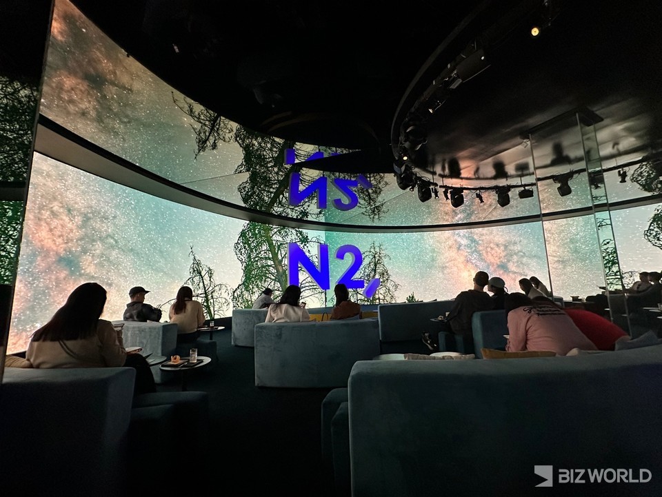 [르포] "디저트 즐기고 자기성장도 하고"…NH투자증권 성수동 팝업 가보니