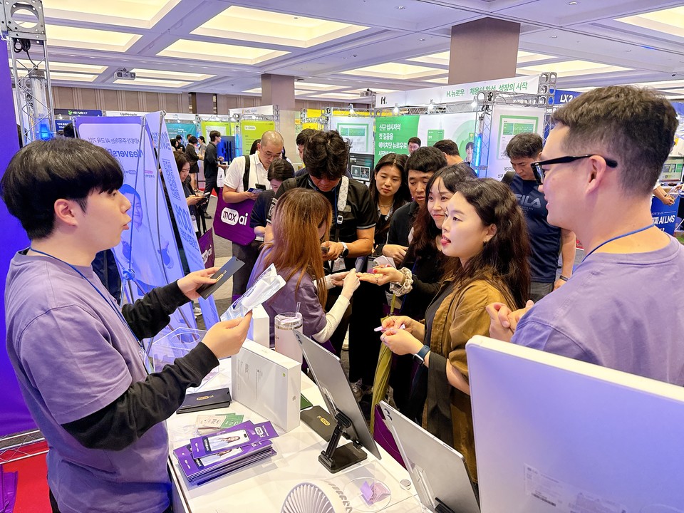 위버스브레인, ‘HRD KOREA 2025’ 참가…"B2B 시장 확대"